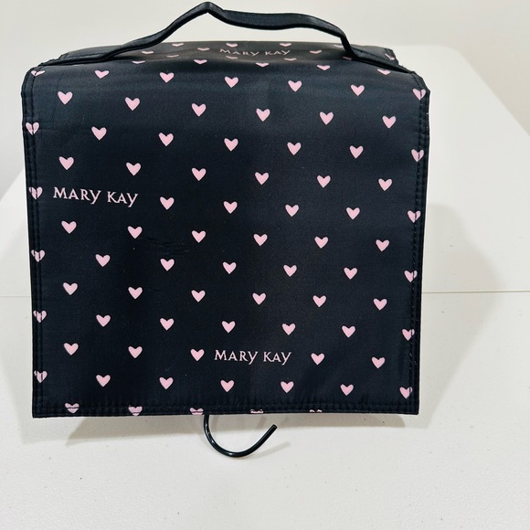 Mary Kay | Bags | Mary Kay Travel Roll Up Bag Black With Pink Hearts 4 ...